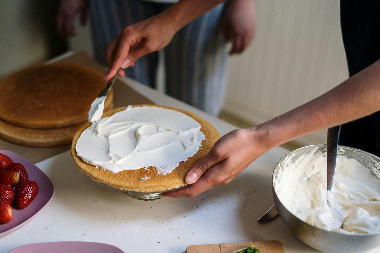 How to Make a Cake from Scratch: The Ultimate Easy Guide – Hansel and ...